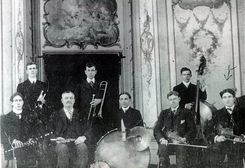History – Elkader Opera House